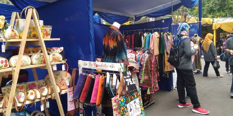 Ultah ke-54 FEB, Alumni UB Gelar Jalan Sehat dan Bazar Rakyat - MalangVoice