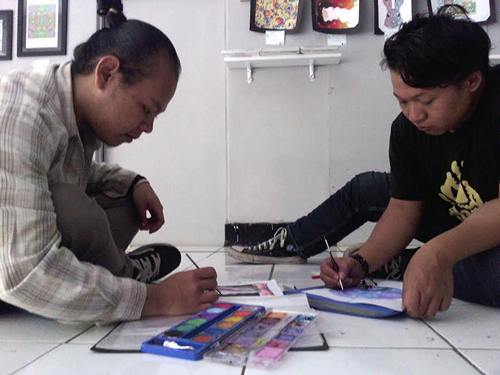 Kini, Mewarna Jadi Terapi Anti Stres - MalangVoice