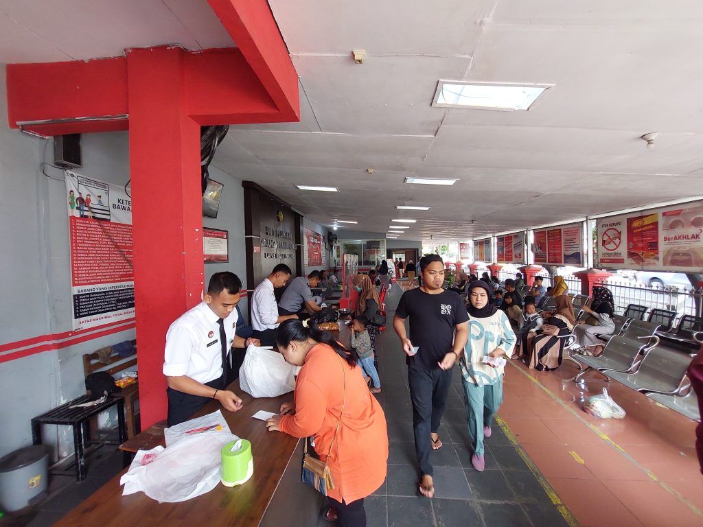 Lapas Malang Tetap Buka Pelayanan Meski Cuti Bersama Iduladha - MalangVoice Lapas Malang Tetap Buka Pelayanan Meski Cuti Bersama Iduladha - MalangVoice