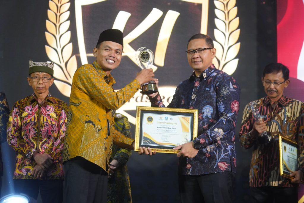 Raih KI Award 2024, Pemkot Batu Dinyatakan sebagai Badan Publik Informatif - MalangVoice